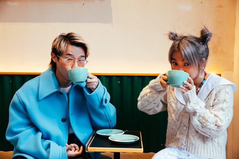 與 MC 張天賦、Gareth.T 及 Moon Tang 重新探索新舊交錯的香港色彩 | Hypebeast