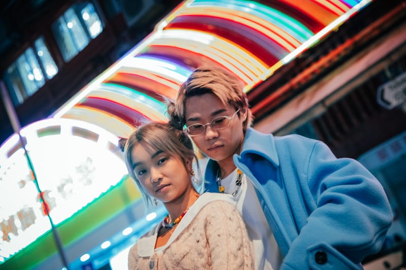 與 MC 張天賦、Gareth.T 及 Moon Tang 重新探索新舊交錯的香港色彩 | Hypebeast