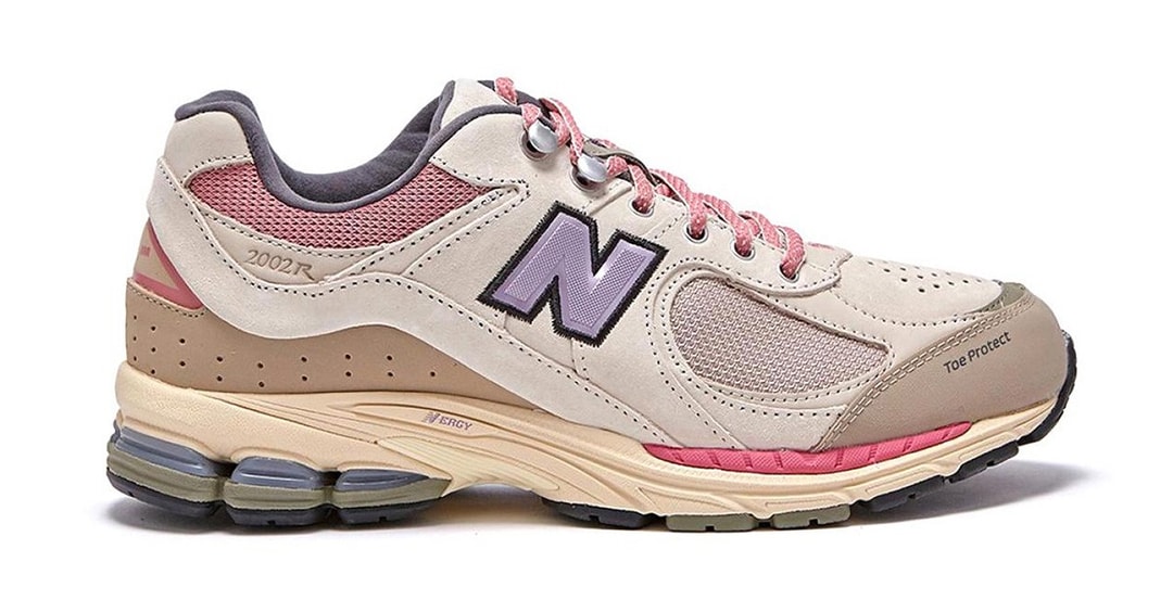 New Balance 2002R「Hiking Pack」最新系列配色「Beige」率先曝光 | Hypebeast
