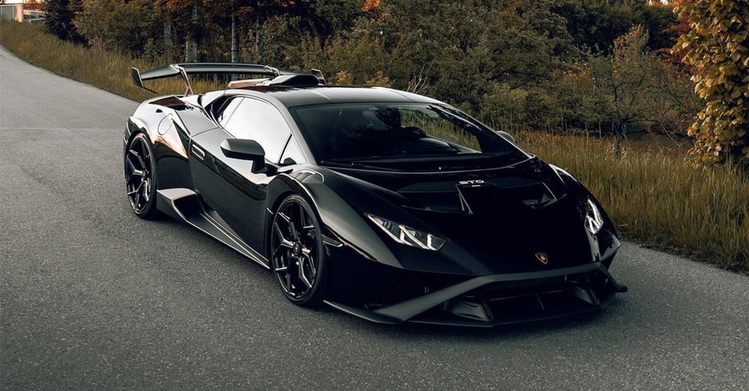 NOVITEC 打造 Lamborghini Huracan STO 全新黑魂改裝車型 | Hypebeast