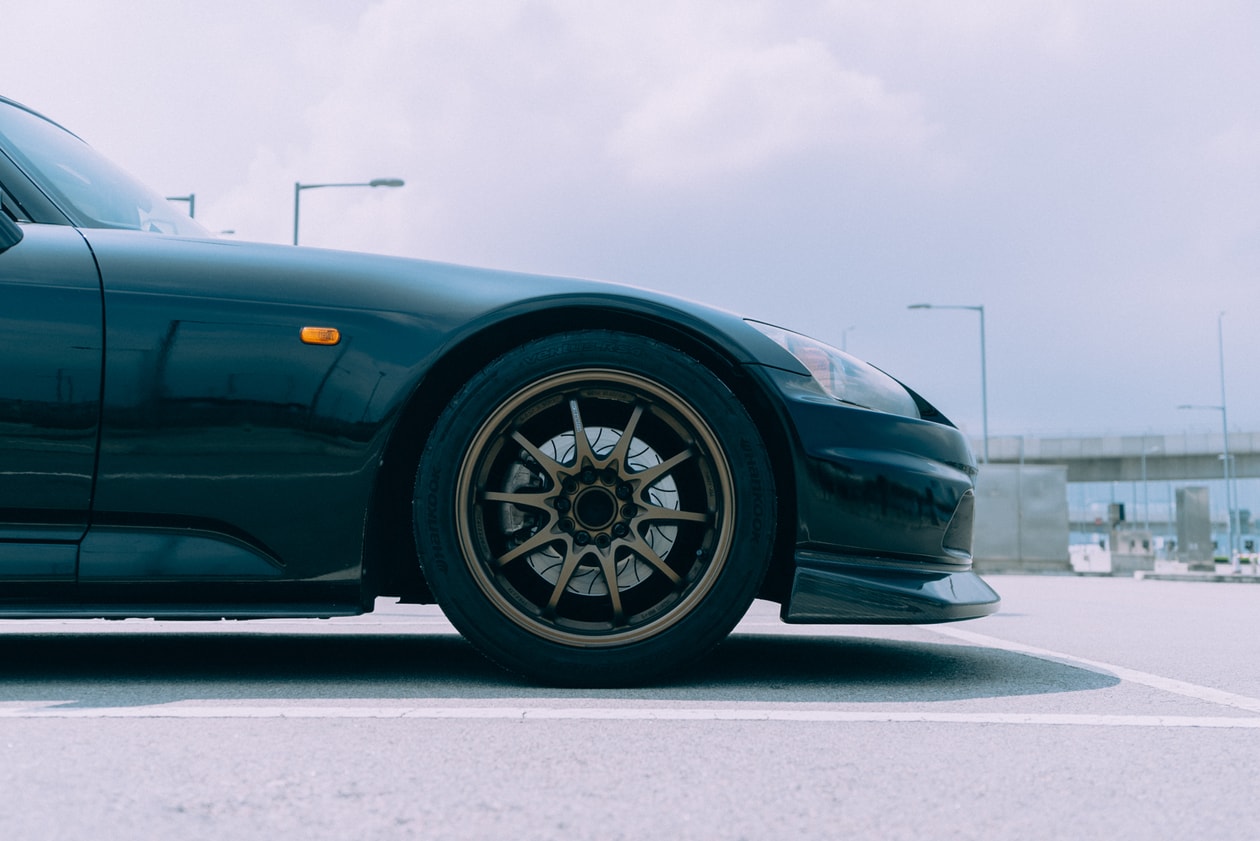 DRIVERS: 滑板運動員俊仔分享 2004 年 Honda S2000 | Hypebeast