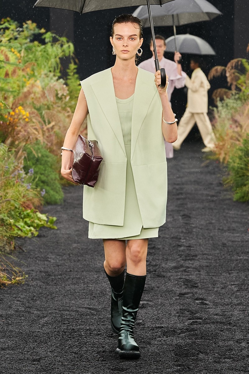 Jil Sander 2023 春夏系列時裝秀正式登場 | Hypebeast