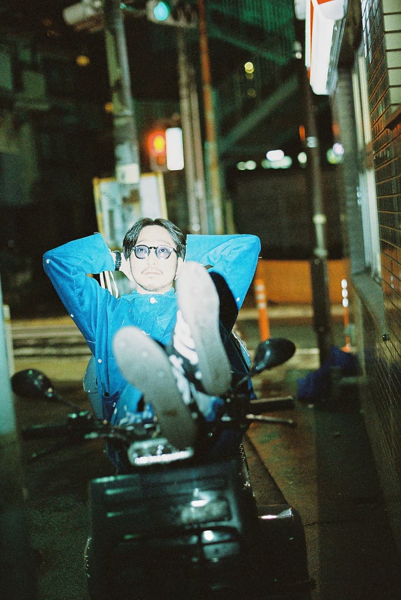 atmos 攜手插畫藝術家 FACE 打造 adidas Originals SAMBA 最新別注系列 | Hypebeast