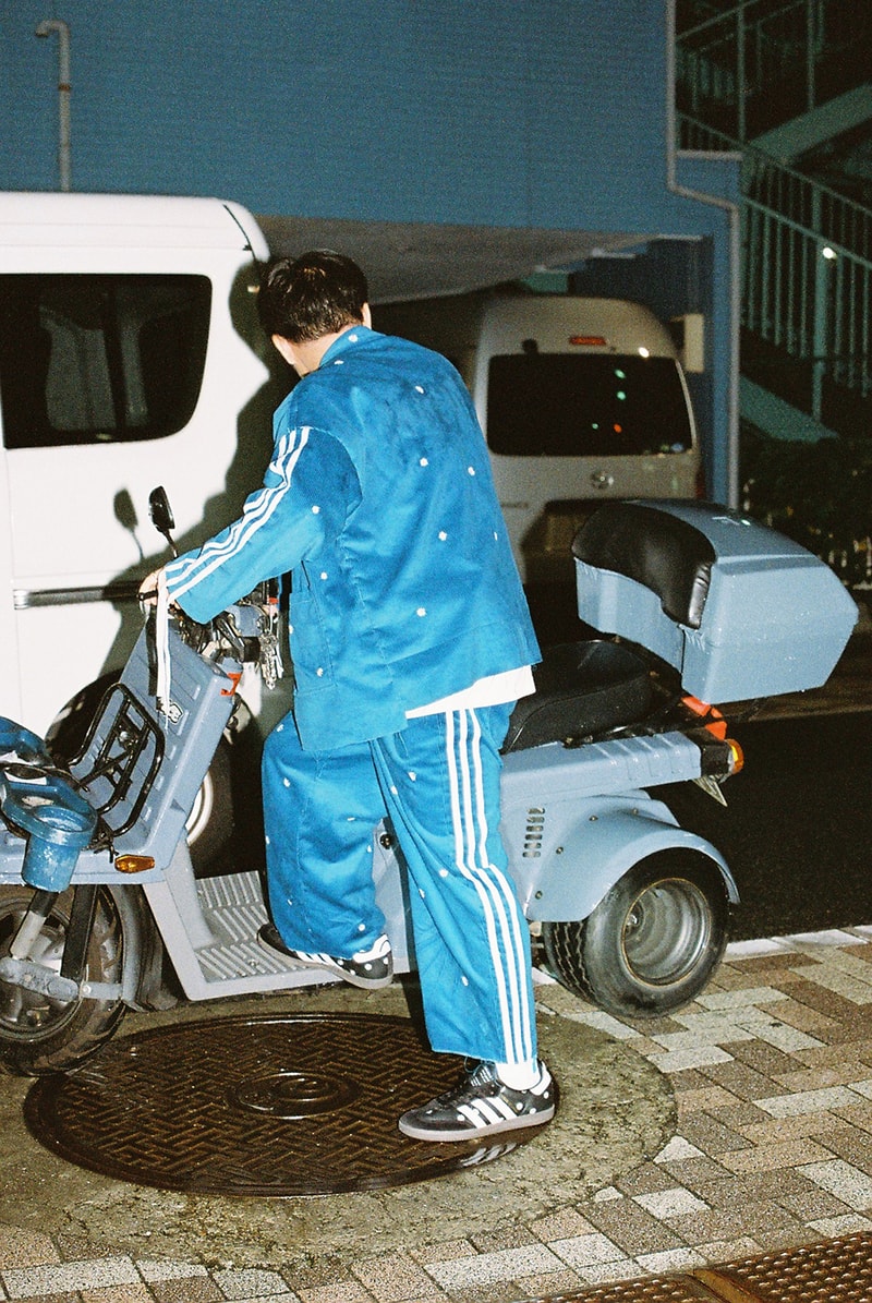 atmos 攜手插畫藝術家 FACE 打造 adidas Originals SAMBA 最新別注系列 | Hypebeast