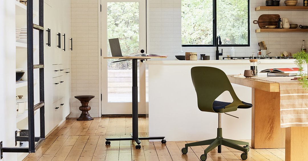 Herman Miller 推出全新可調節高度獨立工作桌「Passport Work Table」 | Hypebeast