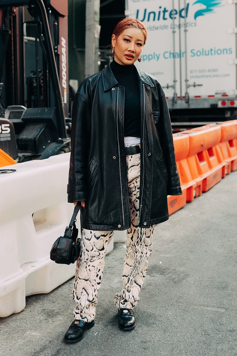 Street Style: 2023 秋冬紐約時裝週街拍特輯 | Hypebeast