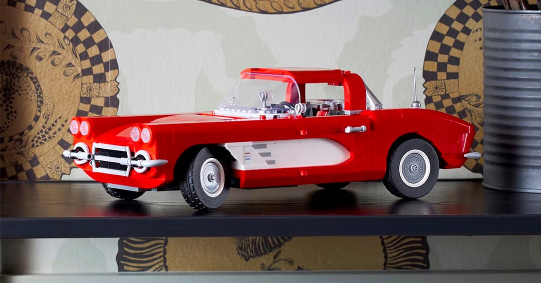 LEGO 推出經典車型 1961 Chevrolet Corvette 積木模型 | Hypebeast