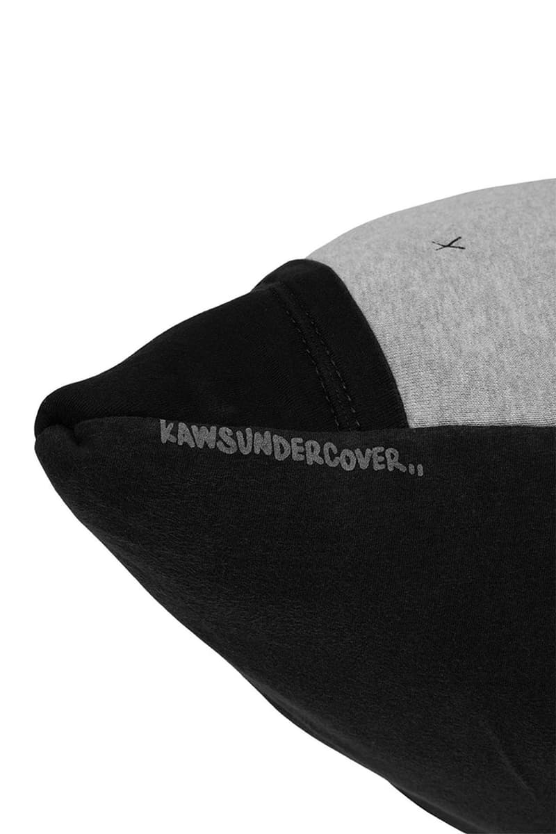 設計師 Darren Romanelli 打造經典 KAWS T-Shirt 復古沙發套組 | Hypebeast
