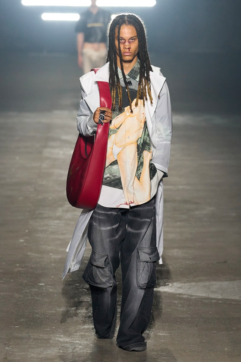 致敬 David Cronenberg 經典爭議作品，Mowalola 2024 春夏系列大秀正式登場 | Hypebeast