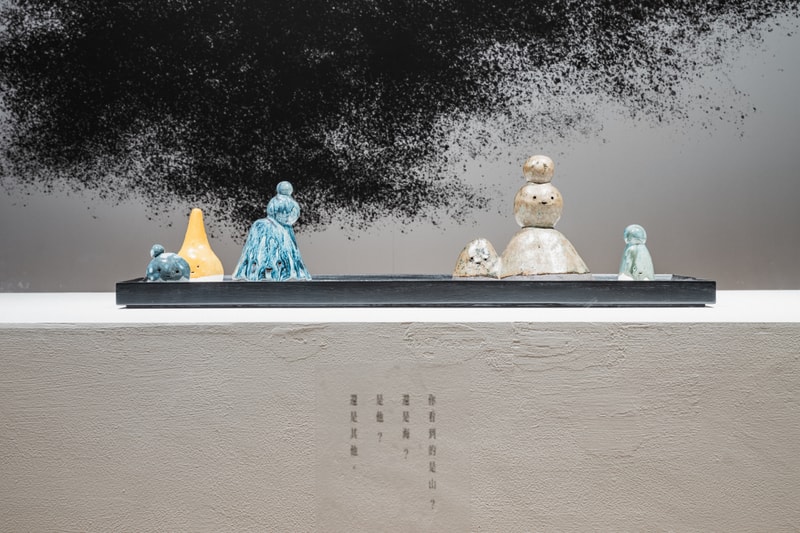 率先走進 Eric So 最新展覽《在山上看着大海對岸的妳》 | Hypebeast