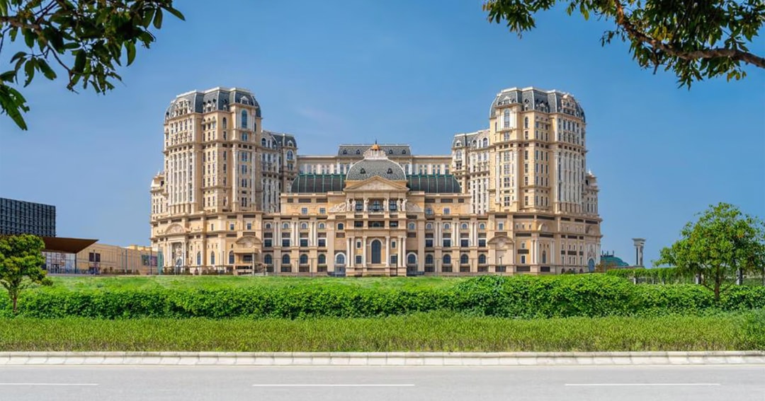 Versace 全新澳門酒店 Palazzo Versace Macau 正式開幕 | Hypebeast