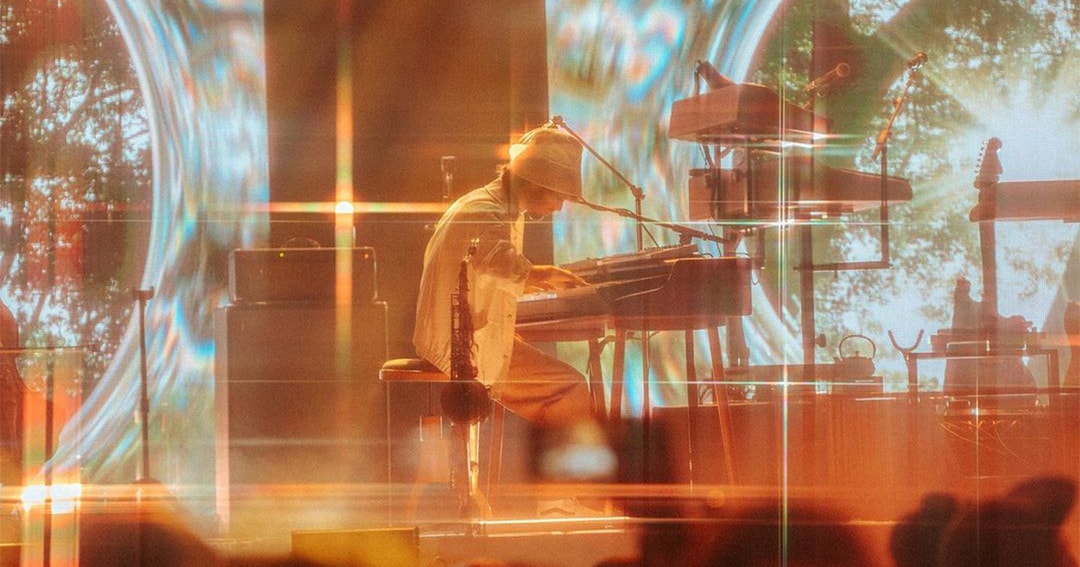 法國音樂鬼才 FKJ 即將登陸香港舉辦演唱會《FKJ 2024 Live in Hong Kong》 | Hypebeast