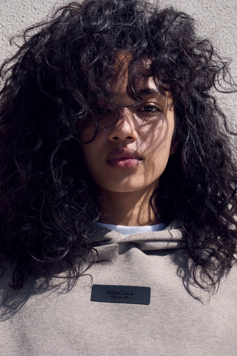 Fear of God ESSENTIALS 正式發佈 2024 夏季 Core 系列 Lookbook | Hypebeast