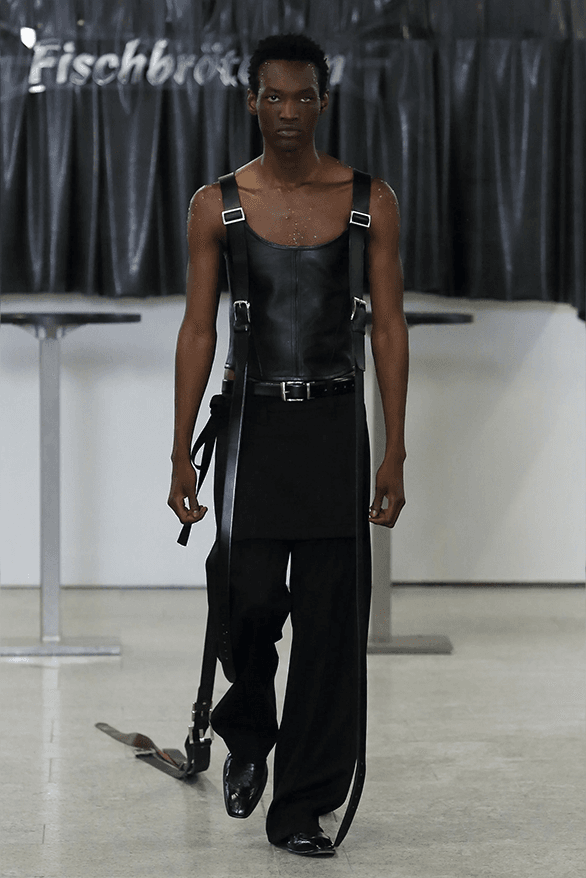 RICHERT BEIL 正式發佈 2025 春夏系列大秀 | Hypebeast