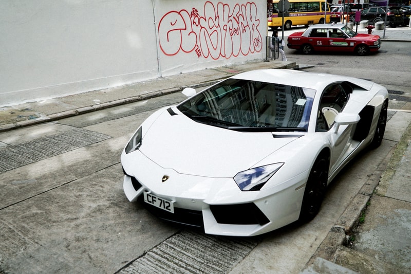 DRIVERS: FIBER PRODUCTIONS 主理人 Kurtis 與愛驅 Lamborghini Aventador LP 700 ...