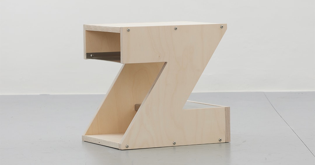 車庫服飾攜手 zed objects 推出多用途家具「zen」 | Hypebeast