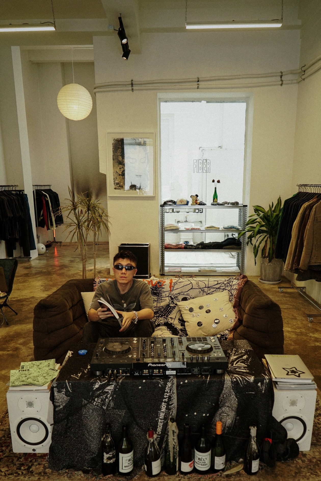 DRIVERS: FIBER PRODUCTIONS 主理人 Kurtis 與愛驅 Lamborghini Aventador LP 700 ...