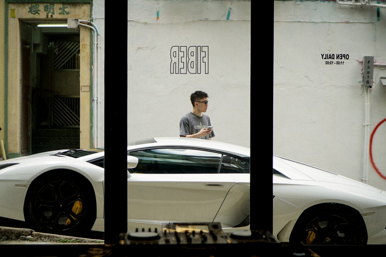 DRIVERS: FIBER PRODUCTIONS 主理人 Kurtis 與愛驅 Lamborghini Aventador LP 700 ...
