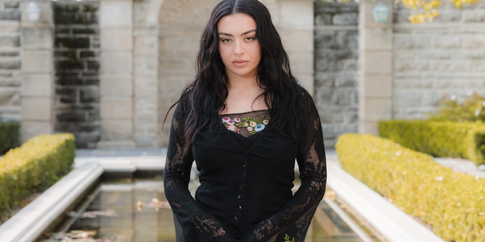 Charli xcx「Music, Fashion, Film」北美巡迴演唱會日期一覽 | Hypebeast