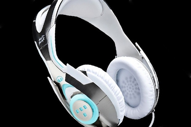 Daft Punk x Medicom Toy x Monster TRON: Legacy Headphones | Hypebeast