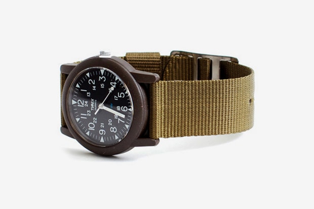Timex Camper "Olive Green" | HYPEBEAST