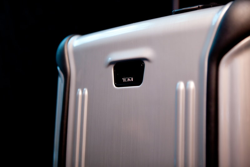 Tumi 2012 Spring/Summer Collection Preview @ Watermark Hong Kong ...