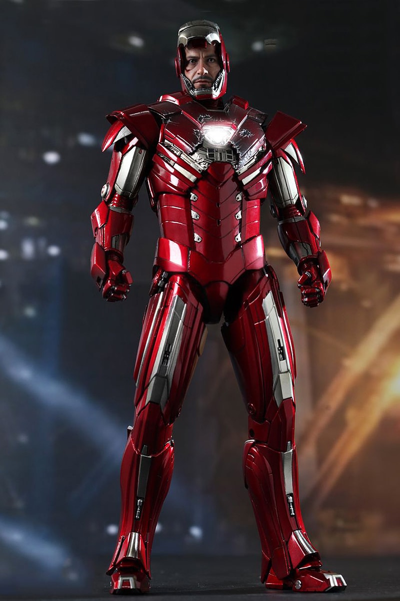 Hot Toys Iron Man 3 Silver Centurion Mark XXXIII Limited Edition ...
