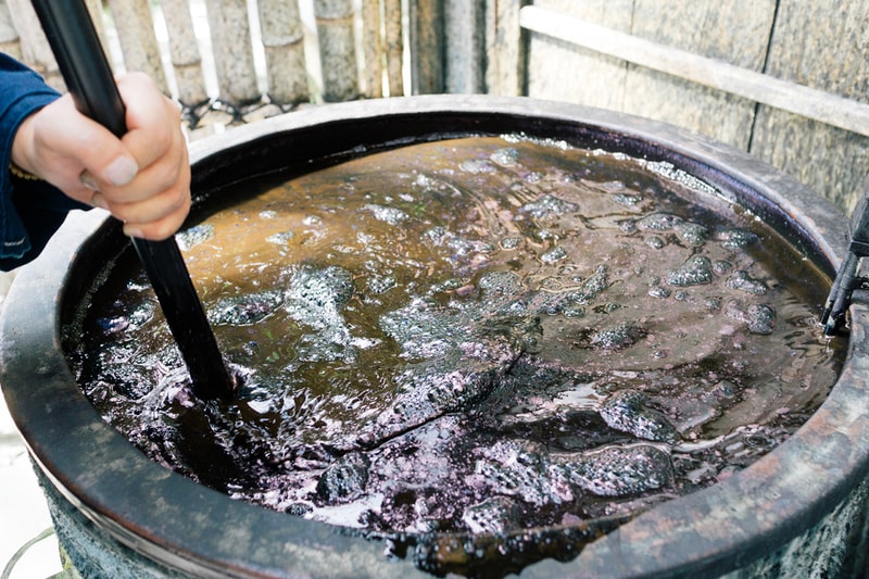 HYPEBEAST Road Trips Japan: AIZENKOBO Indigo Workshop in Kyoto | Hypebeast
