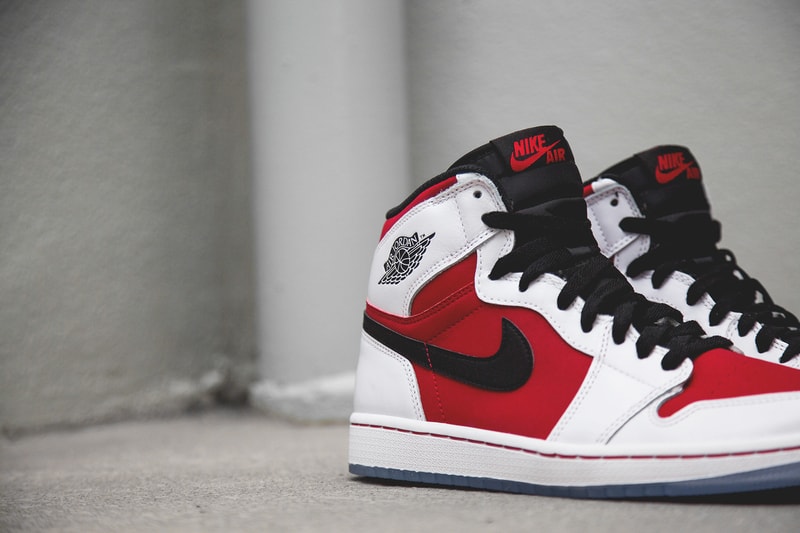 Retro 1 Carmine