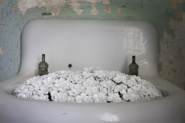 Ai Weiwei Adds Porcelain "Blossom" Installation to "@Large" Exhibition ...