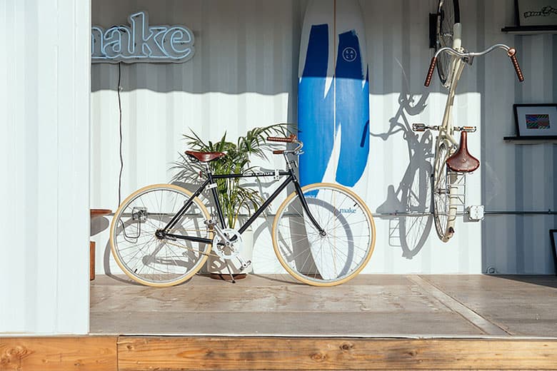 Trade Warehouse Converted Into a Colorful Workspace by Rapt Studio ...