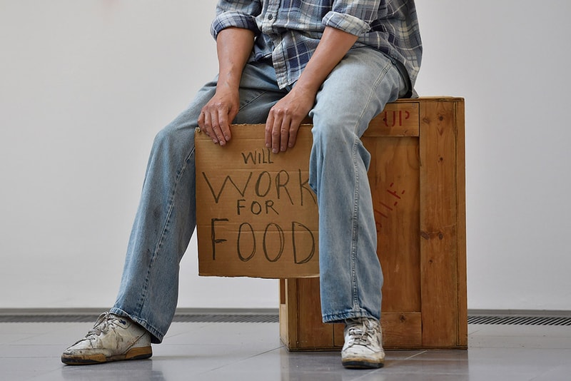 Hyper-Realistic Human Sculptures by Duane Hanson | Hypebeast