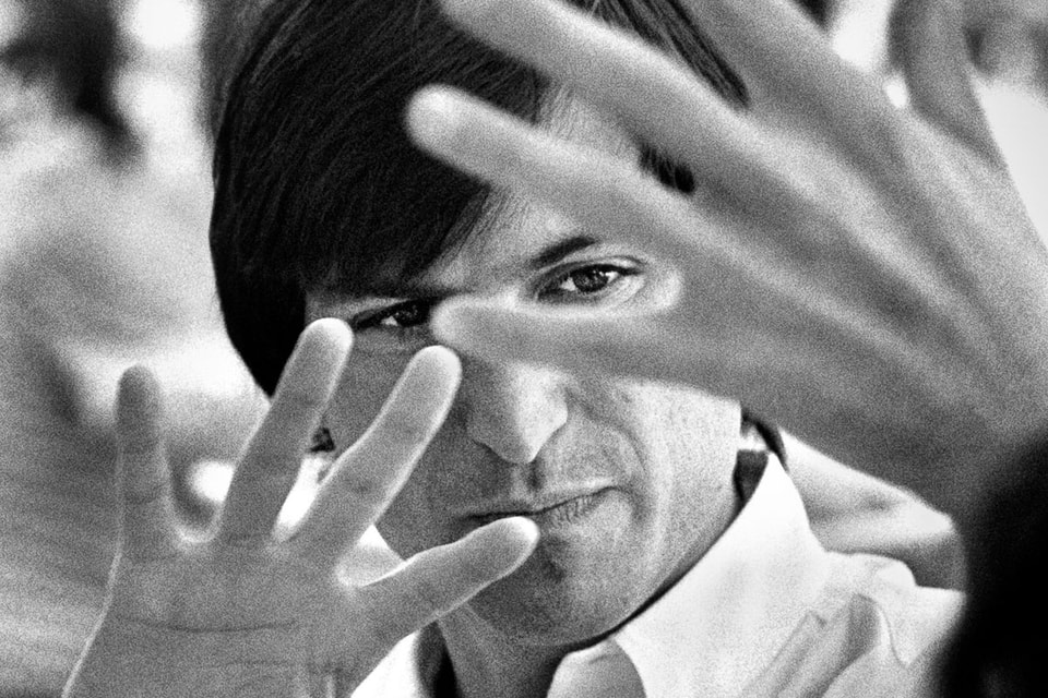 Photographer Captures Steve Jobs, Bill Gates, Steve Wozniak During Dot ...