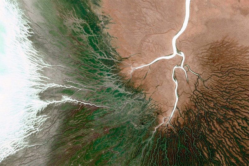 Earth View: A Curated Collection of Google Earth's Best Satellite ...