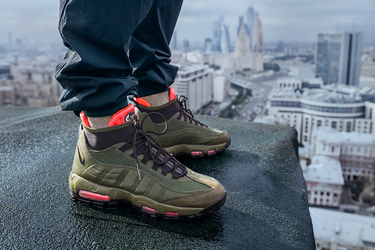 Nike 于莫斯科发布 2015 秋冬 Sneakerboots 系列 | Hypebeast