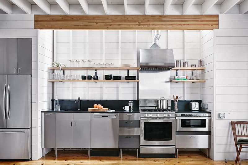 The 'Perfect Wall House' Maintains Uniformity by Keeping Building ...