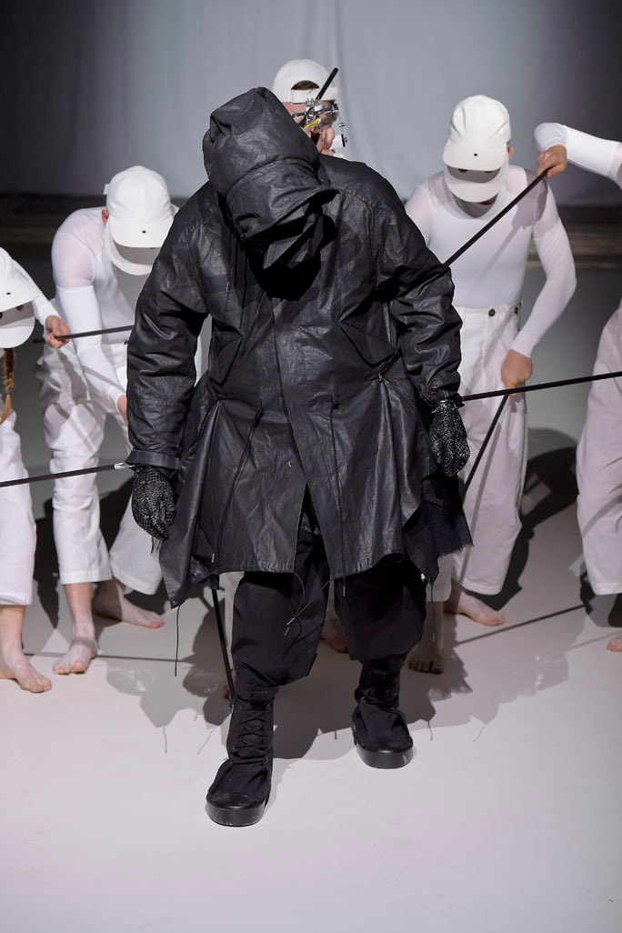 Aitor Throup Puppet Show at LCM 2016 | Hypebeast
