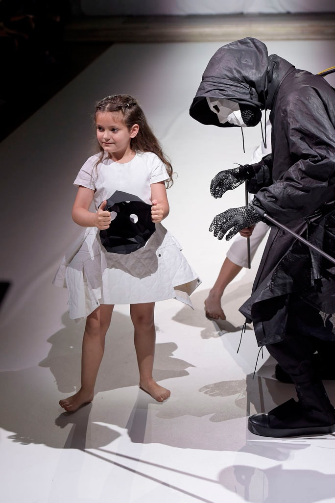 Aitor Throup Puppet Show at LCM 2016 | Hypebeast