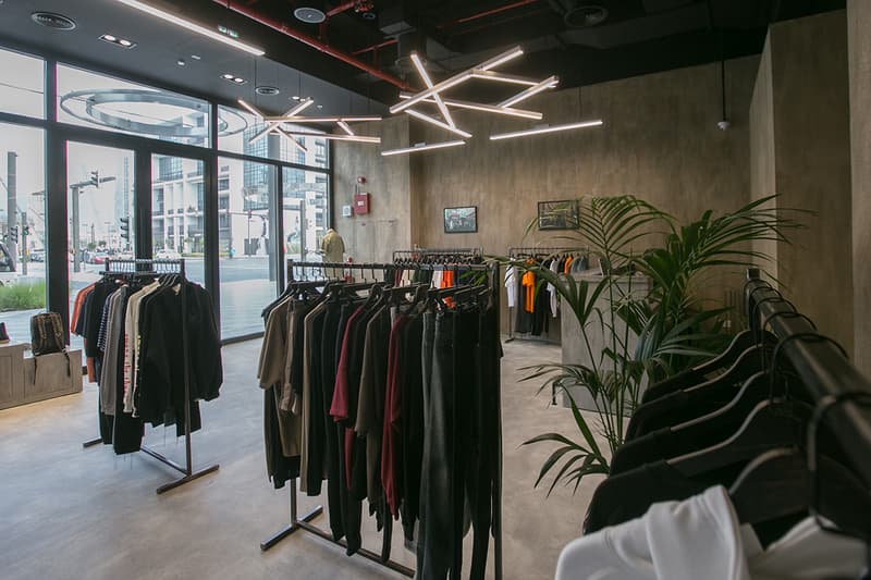 Streetwear Shop Interior Clothes Shop Interior Design In Mumbai | ID: