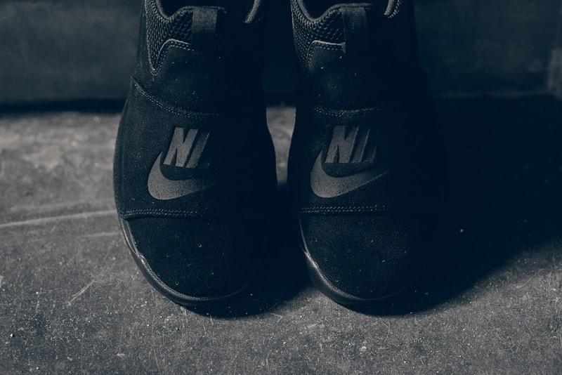 Nike Benassi SLP "Triple Black" | Hypebeast