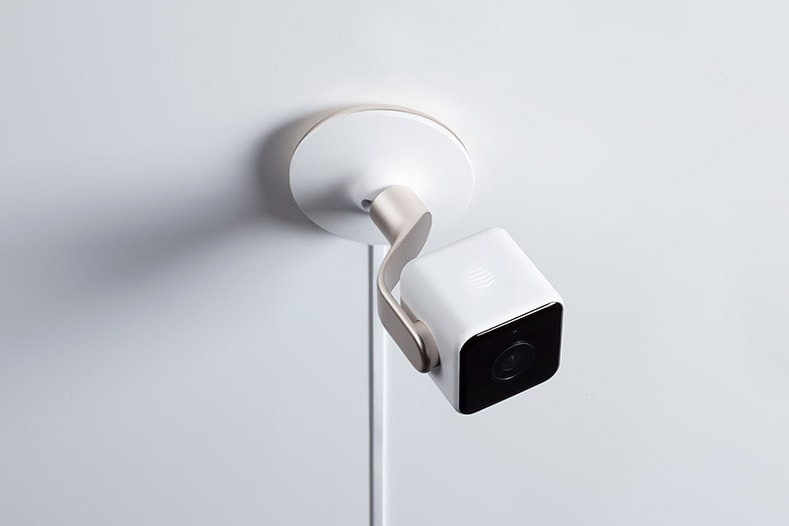 Yves Béhar Hive View Detachable Indoor Camera | Hypebeast