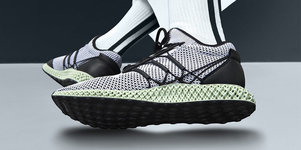 Y-3 RUNNER 4D Futurecraft Black/White Release | Hypebeast