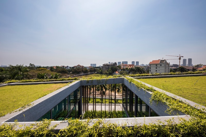 Louvers House by Mia Design Studio | Hypebeast