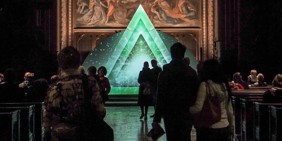 Philipp Frank 'Trinity' Light Installation | HYPEBEAST