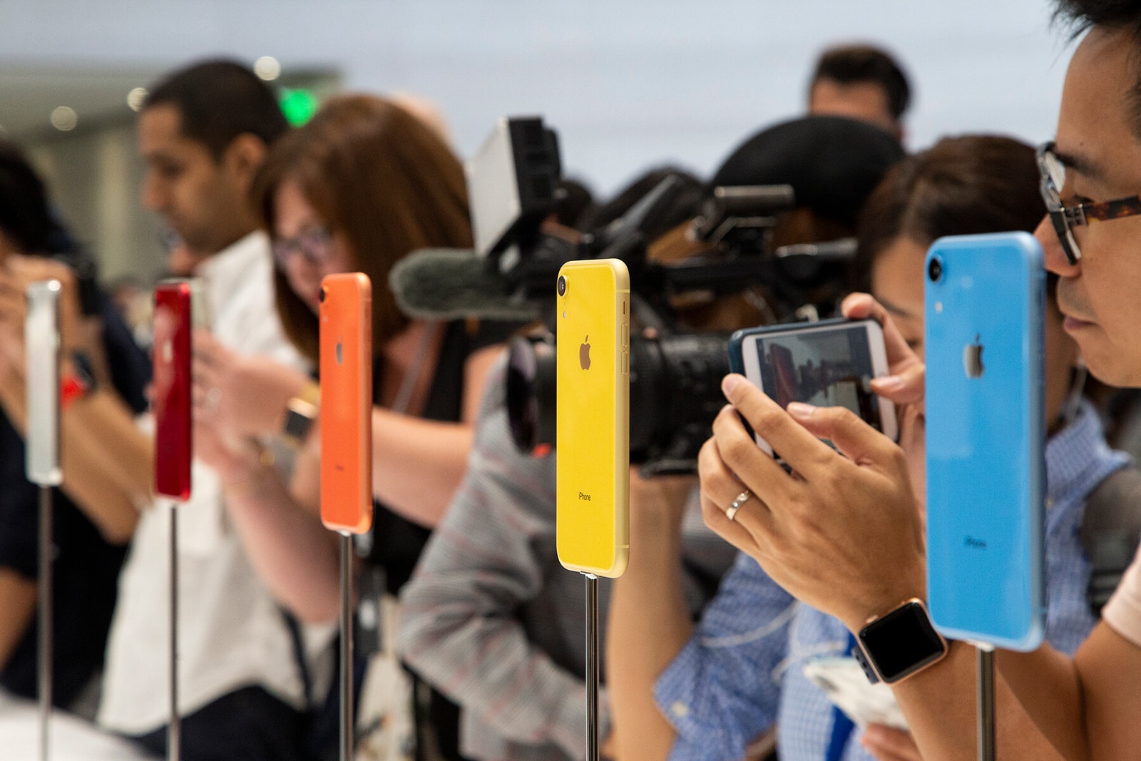 Apple iPhone XR, Xs & Xs Max: Experts' Reactions | Hypebeast