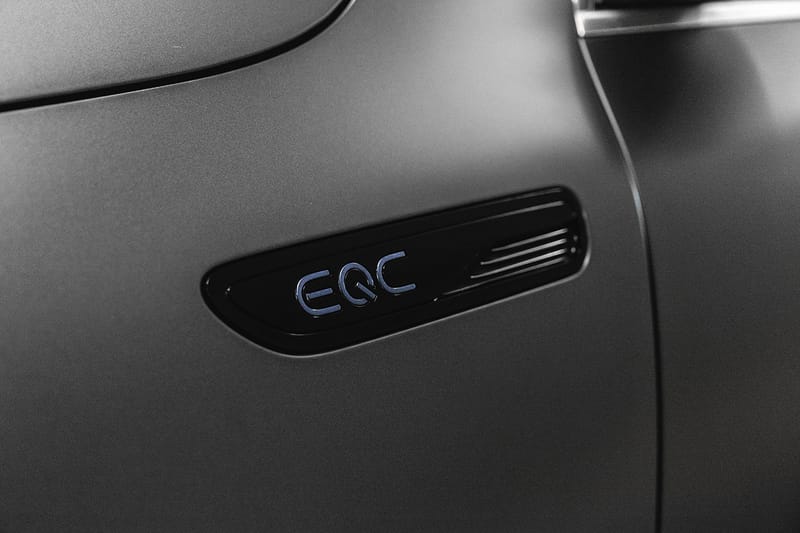 Mercedes eqc logo store