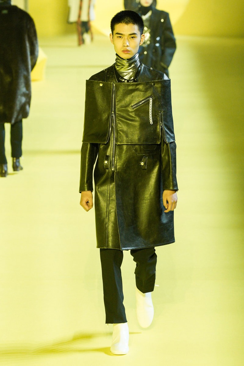 Raf Simons Fall/Winter 2020 Collection Show at PFW | Hypebeast