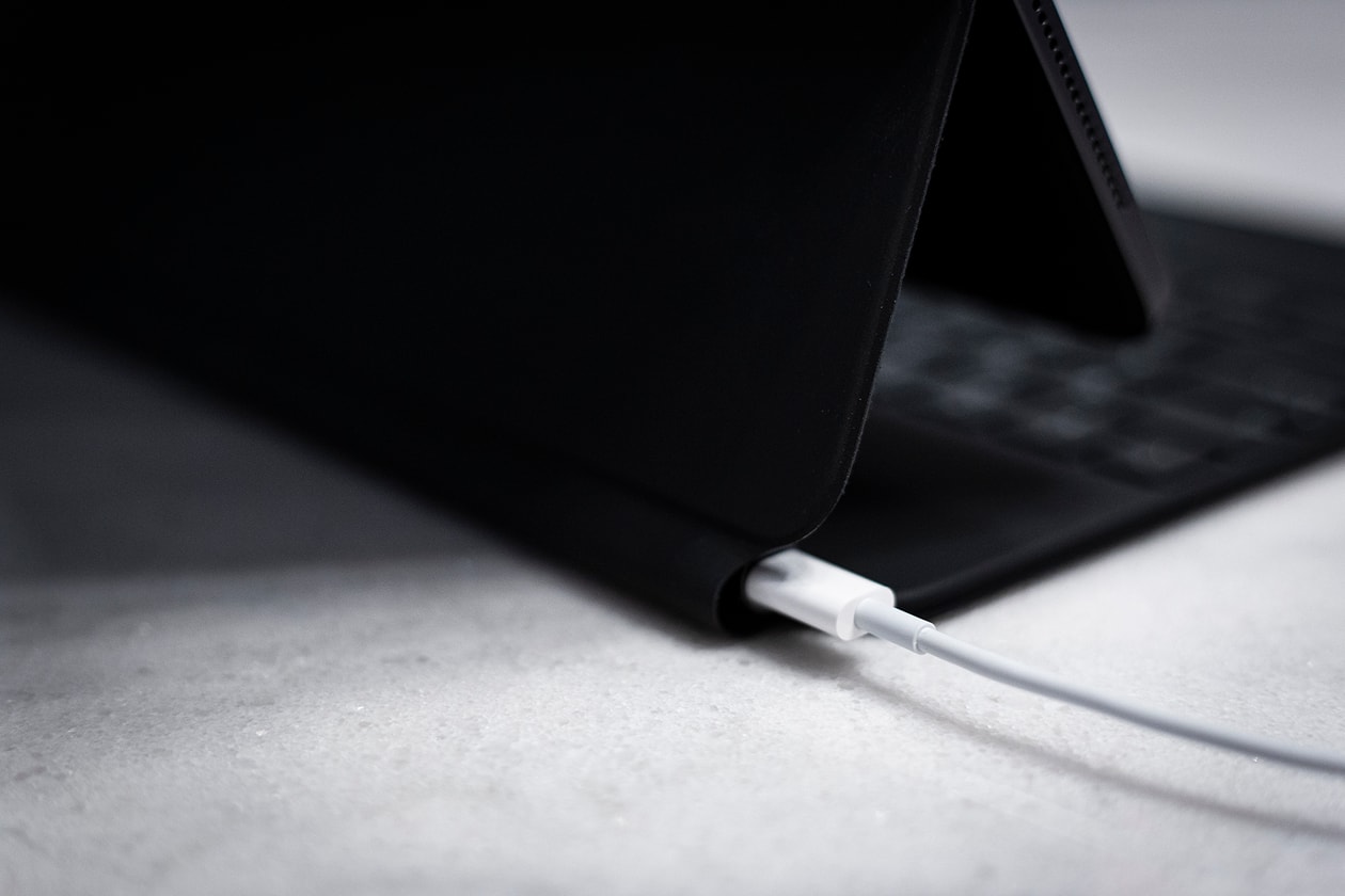Apple iPad Pro Magic Keyboard Photos and Review | Hypebeast