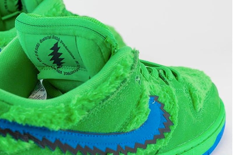 Grateful Dead x Nike SB Dunk Low Grateful Dead x Nike SB Dunk Low