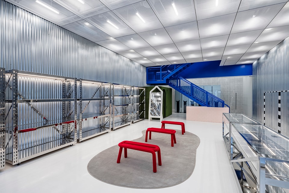 Off-White Flagship Store Miami Virgil Abloh AMO ArchDaily | atelier ...